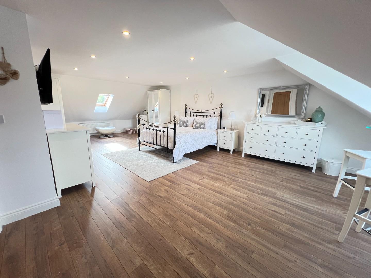 Canney Hill, Coundon Gate – Robinsons